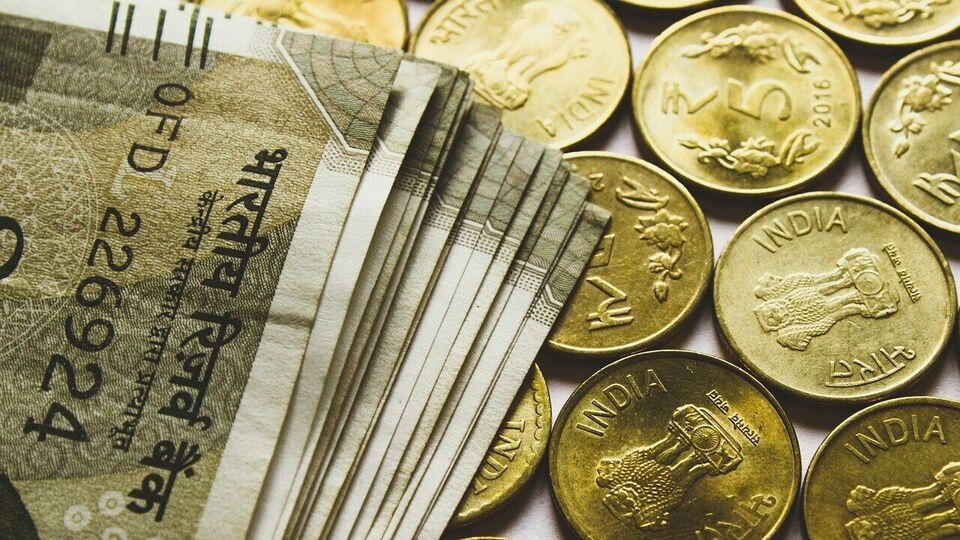 I asked ChatGPT if investing ₹20K/month for 5 years instead of buying ...