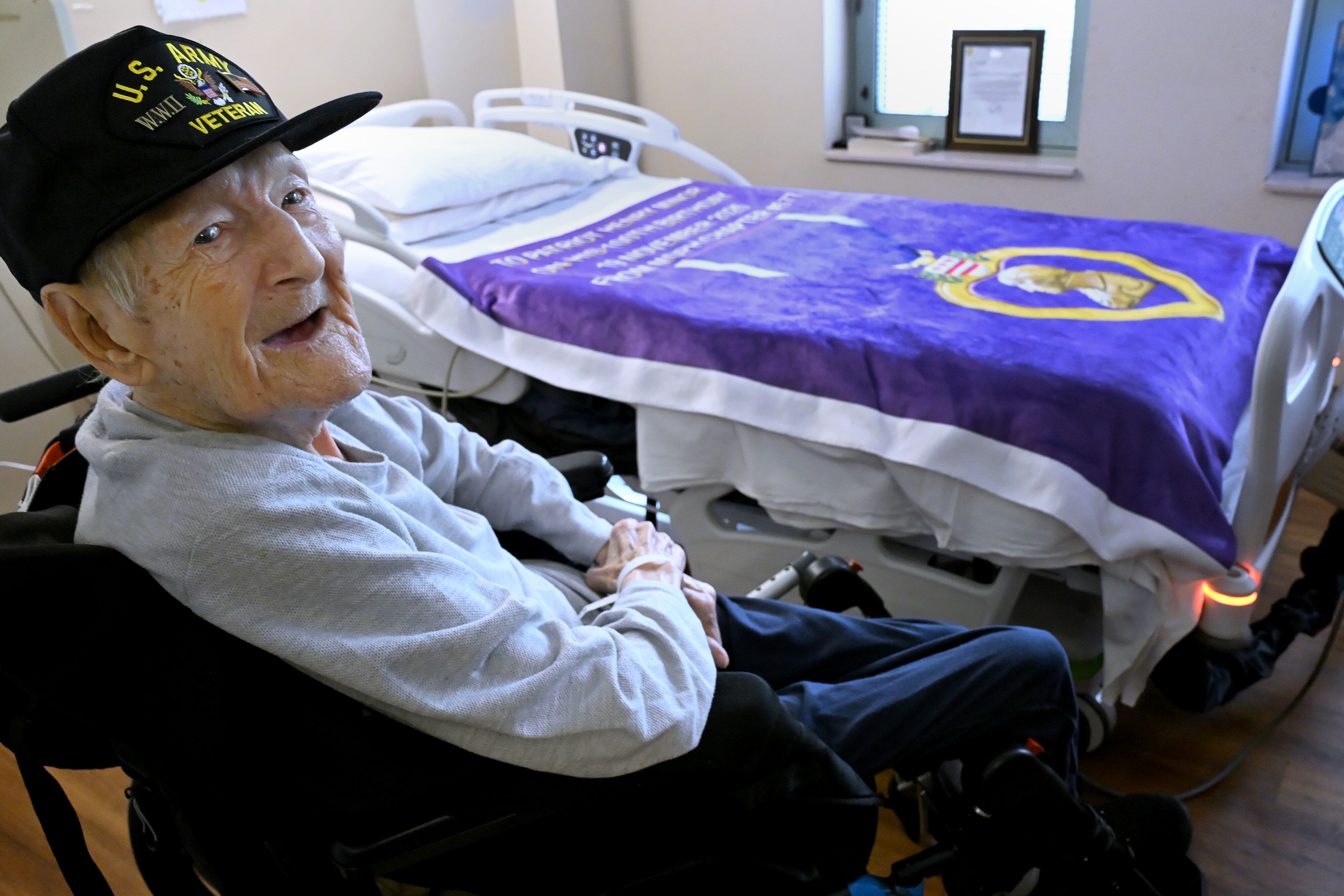 100-year-old Baltimore vet remembers WWII: 'I'm blessed to still be alive'