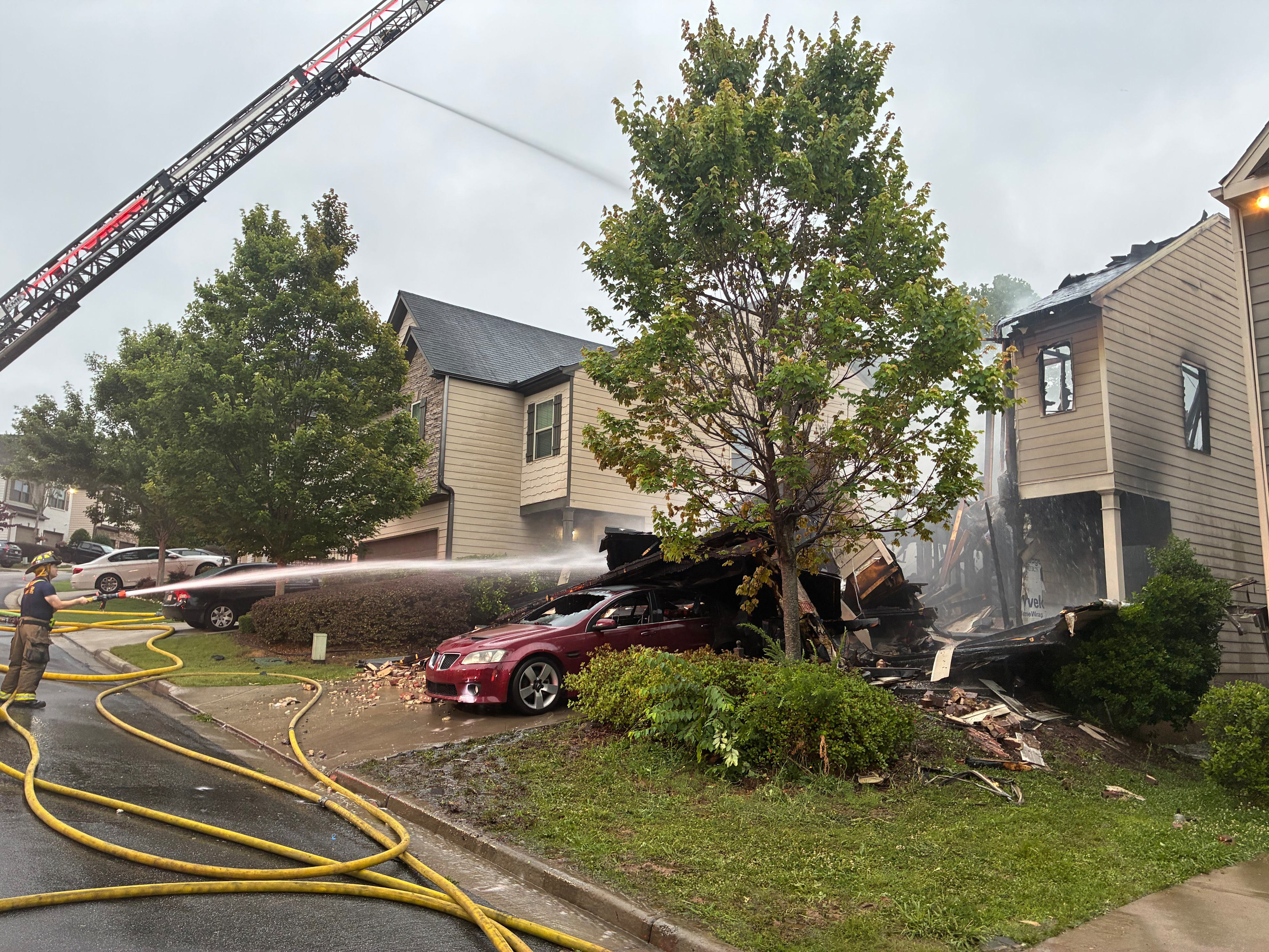 9 displaced after fire destroys East Point home