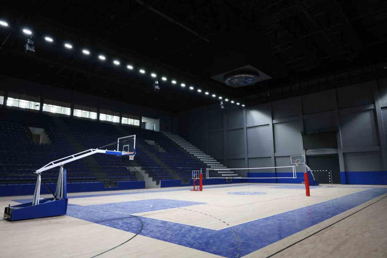 Aydın’da 3 bin kişilik spor salonunda sona gelindi