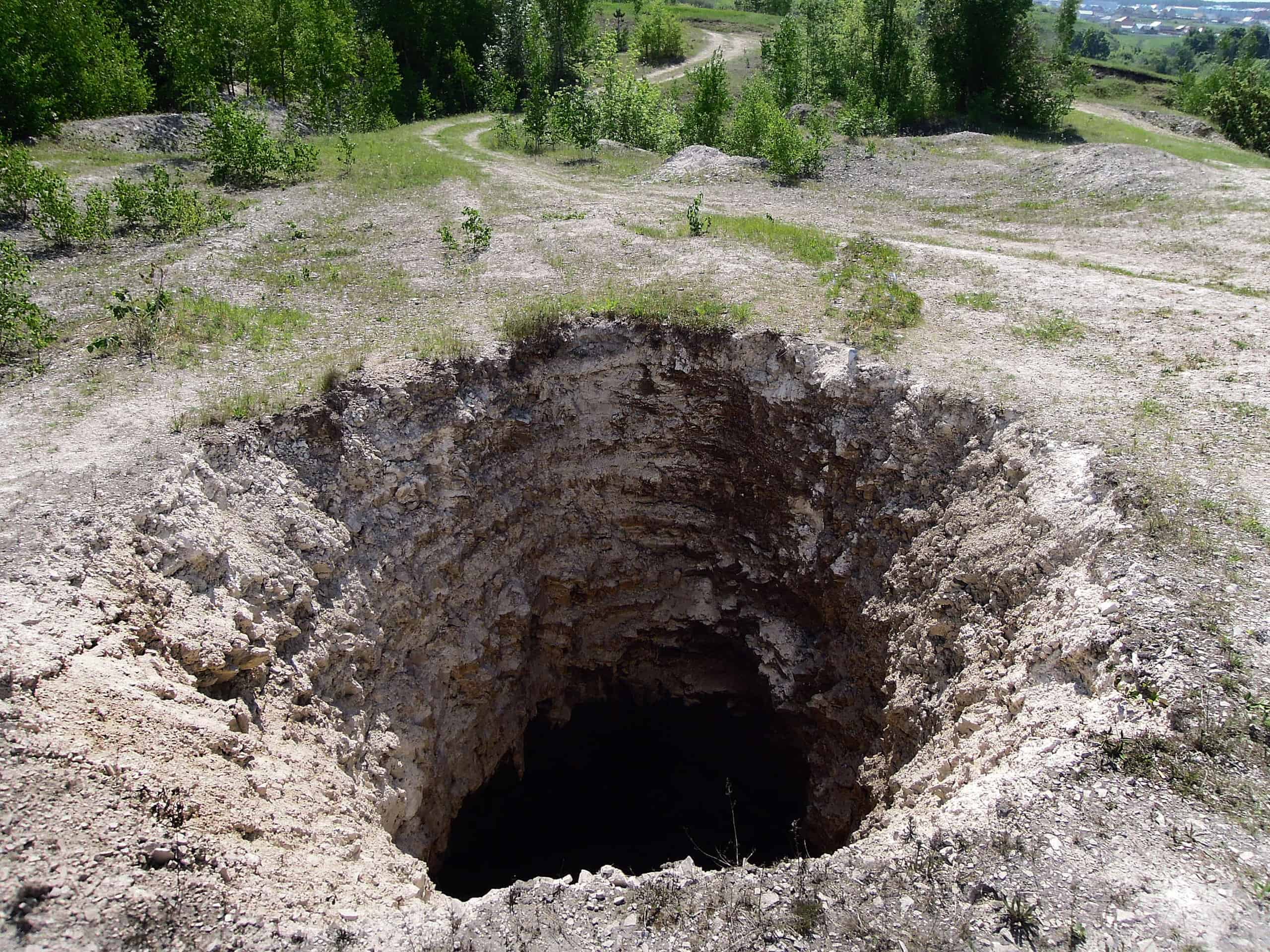 This 2,000-foot sinkhole is one of the most terrifying places on Earth