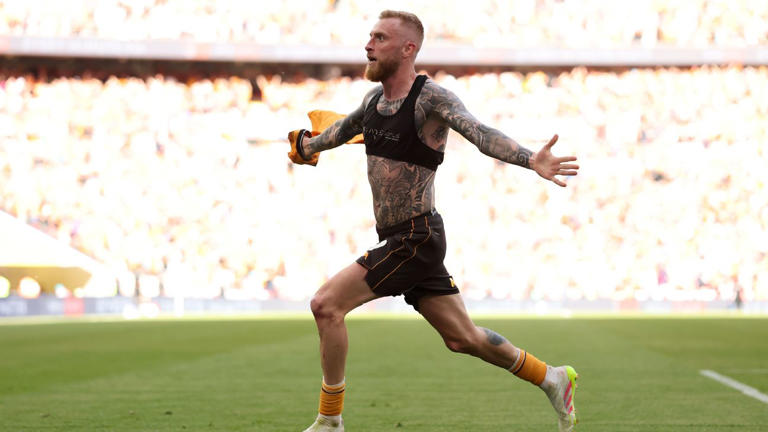Hull City 1-0 Middlesbrough: McBurnie the hero as late winner sends ...