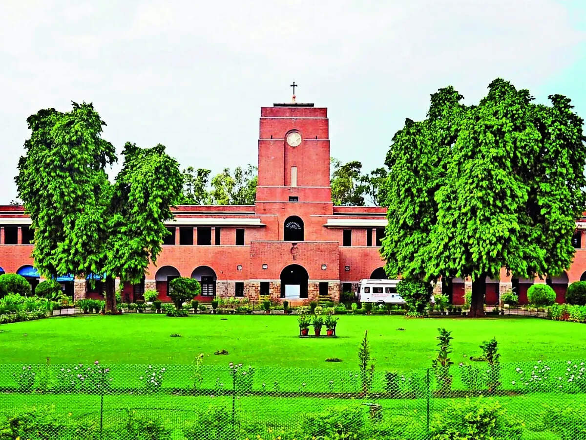 DU-St Stephen's row: Fresh exam roster includes newly recruited ...