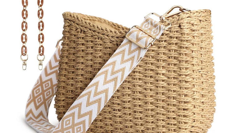 Walmart has a 'super cute' $20 straw crossbody bag that's perfect for ...