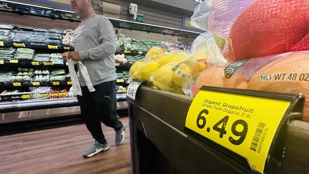Experts warn middle-class lifestyle may shrink within five years