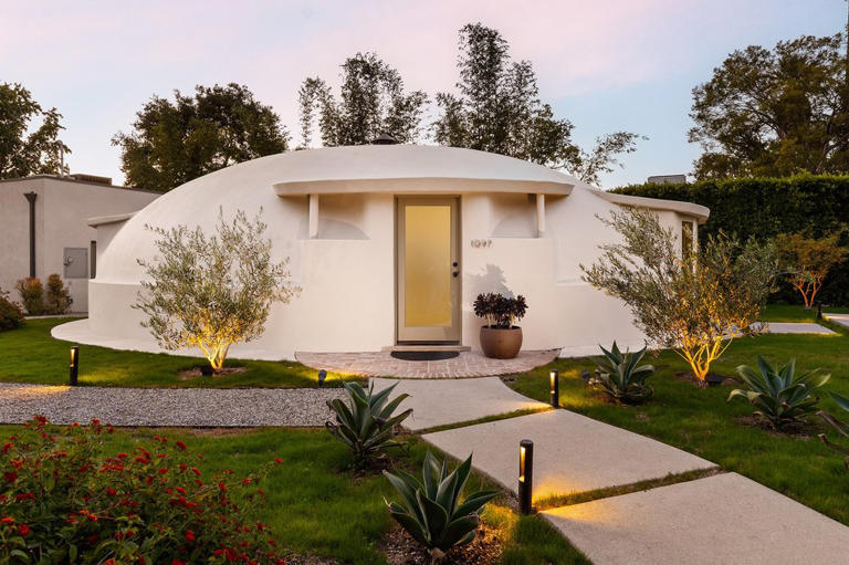 Architect Wallace Neff’s last surviving Airform ‘bubble house’ with ...