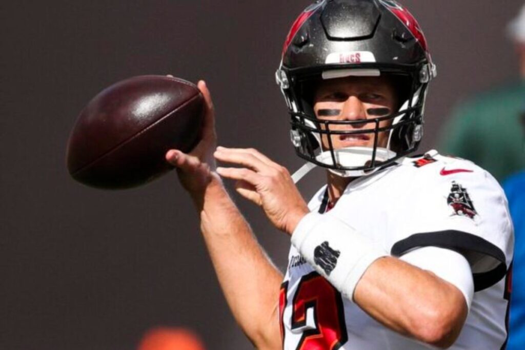 Tom Brady reveals the 5 most physically dominating NFL players he has faced