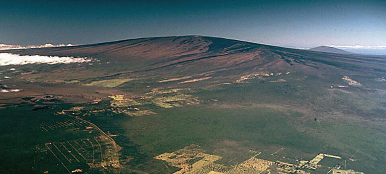 Hawaii earthquake update: Did Mauna Loa erupt and is there a tsunami ...