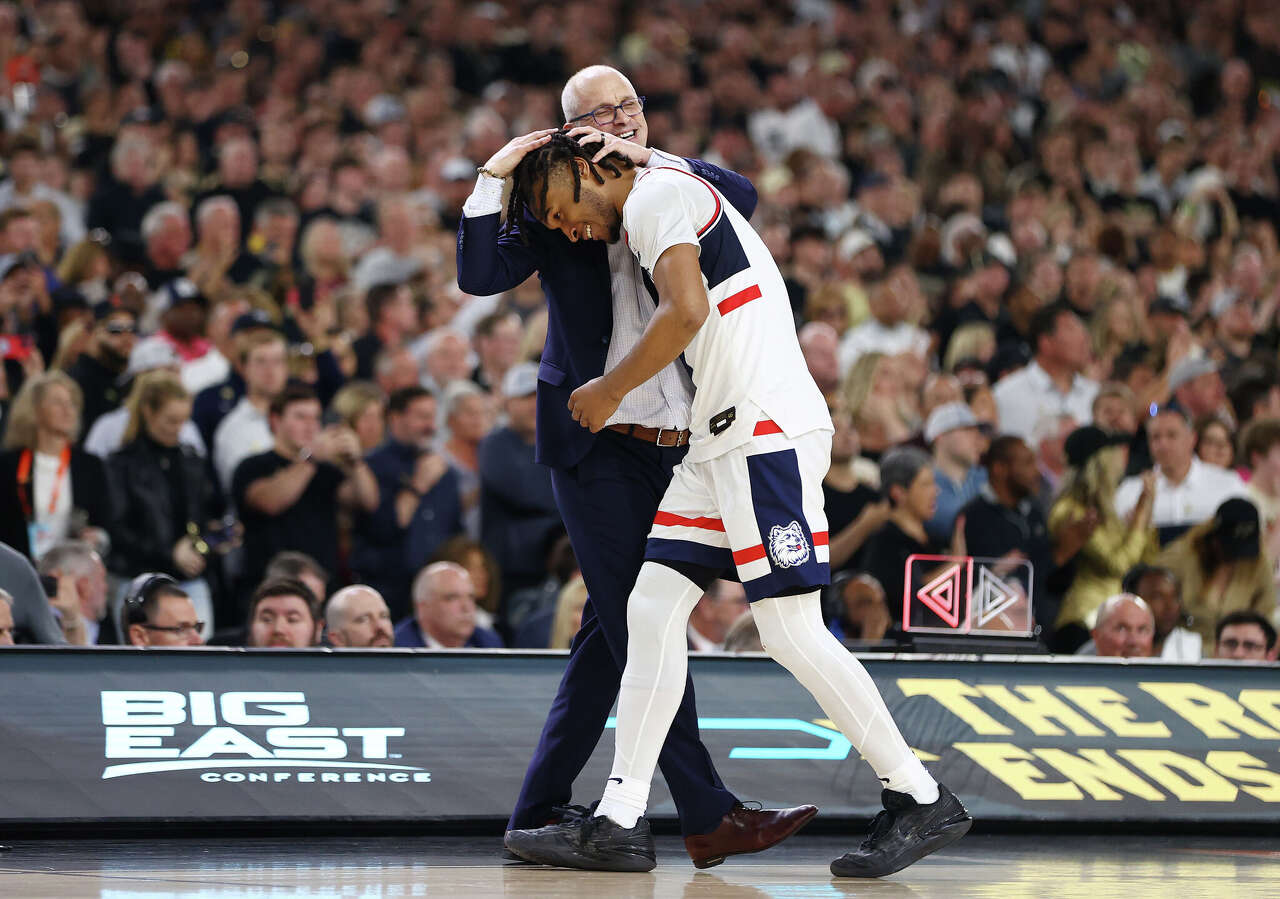 UConn coach Dan Hurley raves about Stephon Castle after playoff success ...