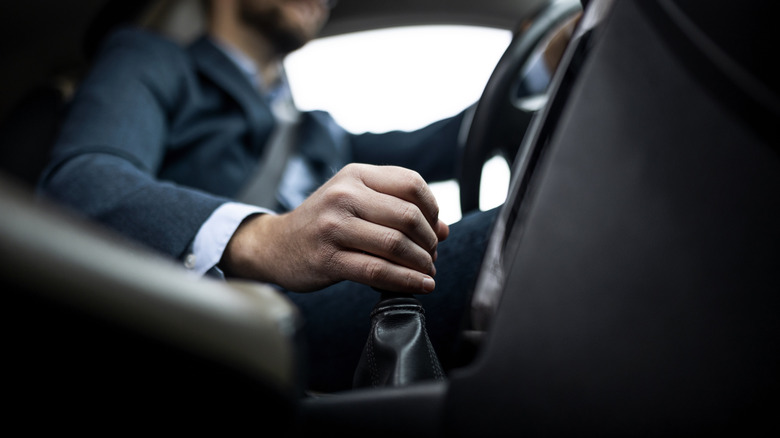 Is it harder to drive a manual car in traffic than an automatic?