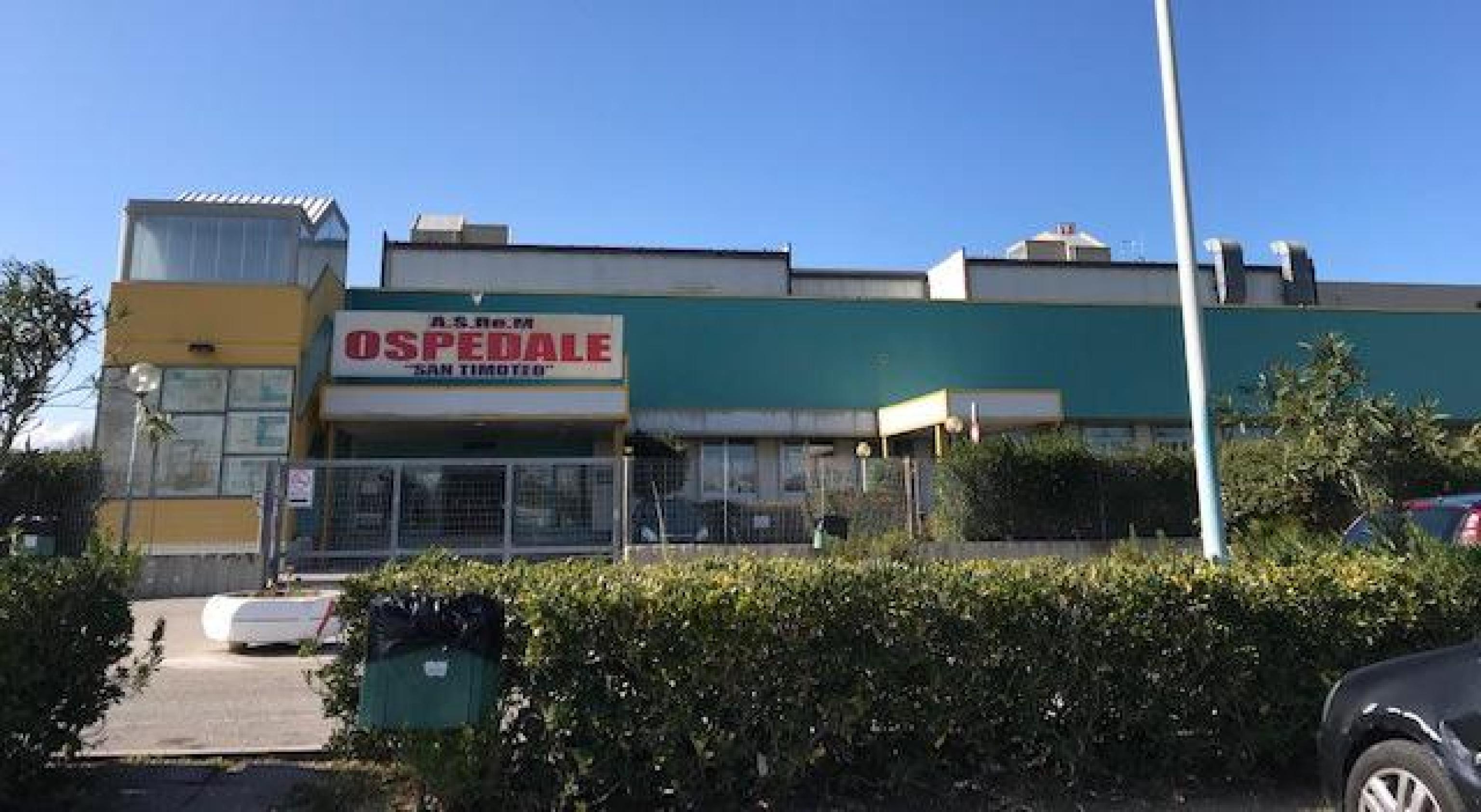 Bimba di 22 mesi investita dal padre, è gravissima
