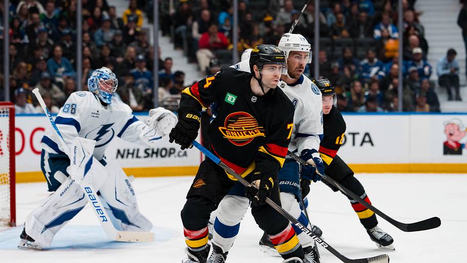 Former prominent Bruins forward tabbed as top trade candidate this summer