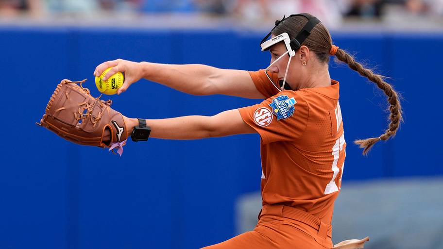 Texas fans can still breath easy even after nightmare Super Regional ...