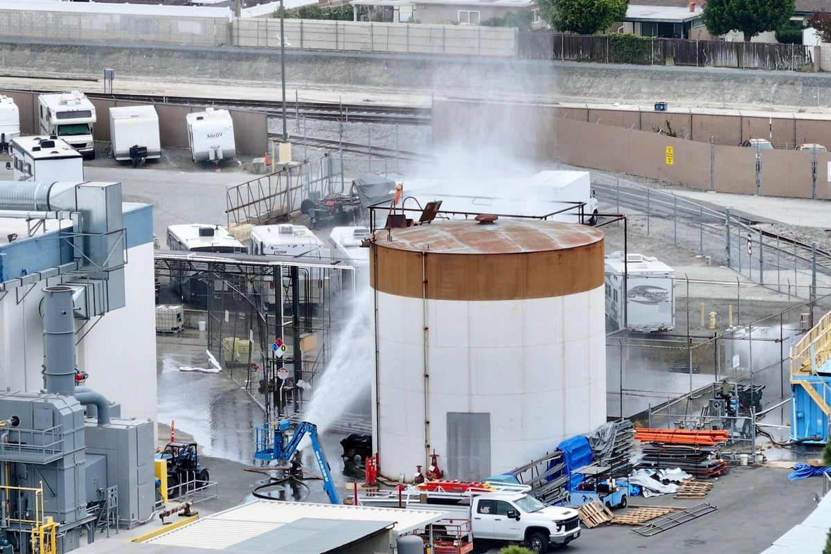 Explosion fears force 40,000 people to evacuate