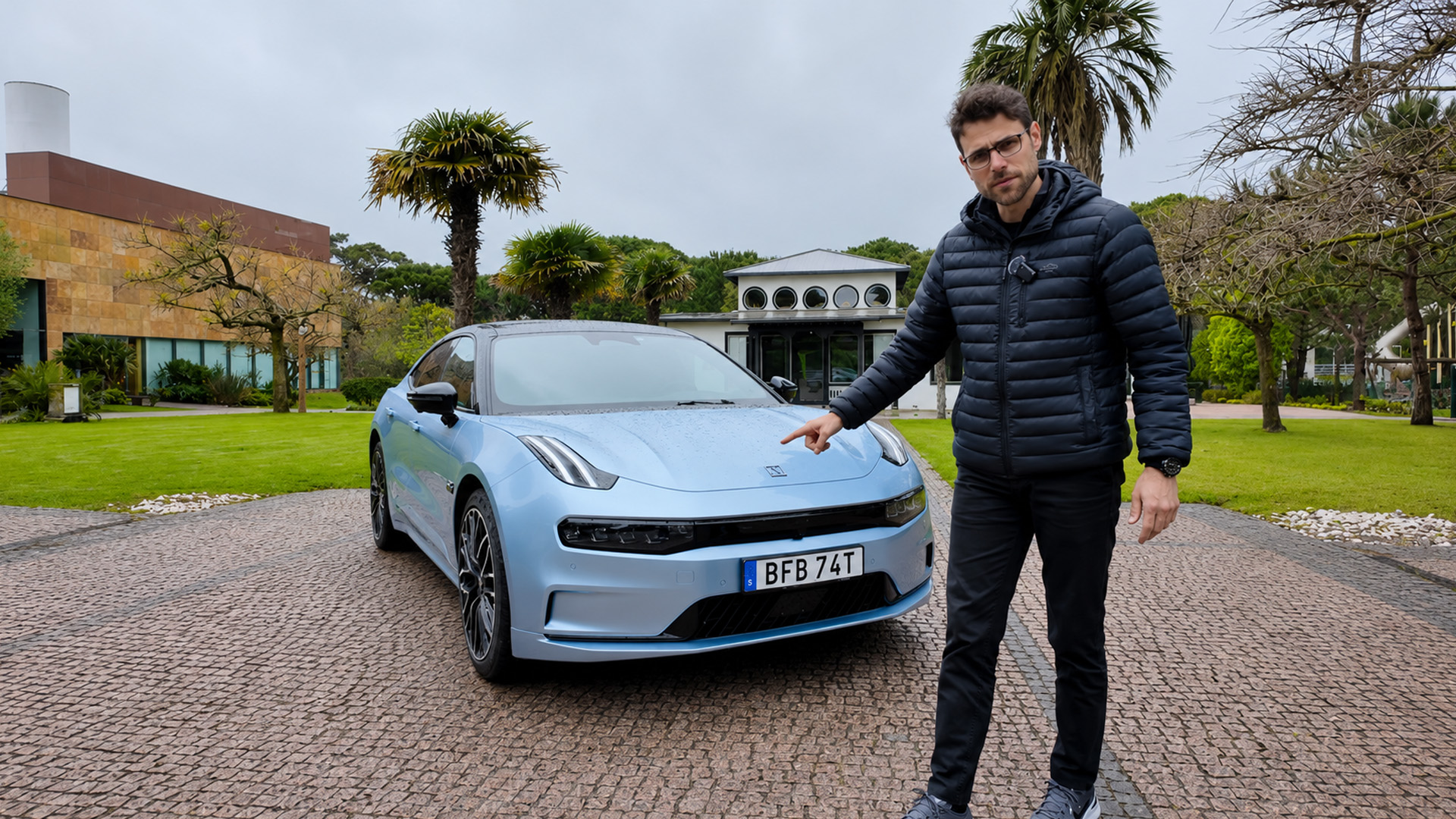 Zeekr 001 muestra su lado eléctrico de primera calidad