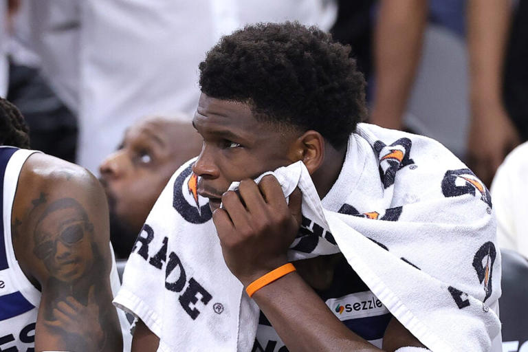 Anthony Edwards gives Spurs fans the response they wanted after playoff ...