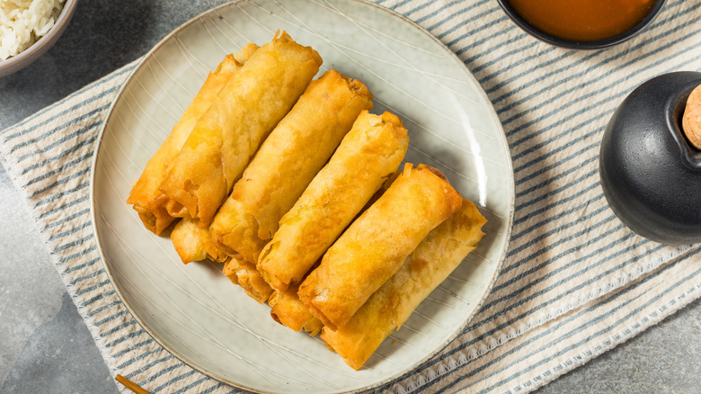 10 must-try Filipino snacks