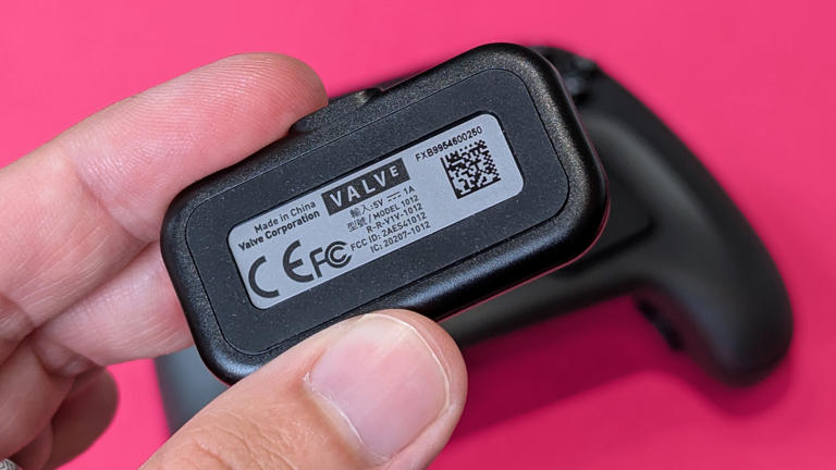 Steam controller review: I bought Valve's new PC gaming joypad for an ...