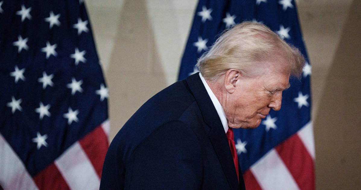 Remember this CNN host’s stunned one-word reaction to bizarre Trump ...