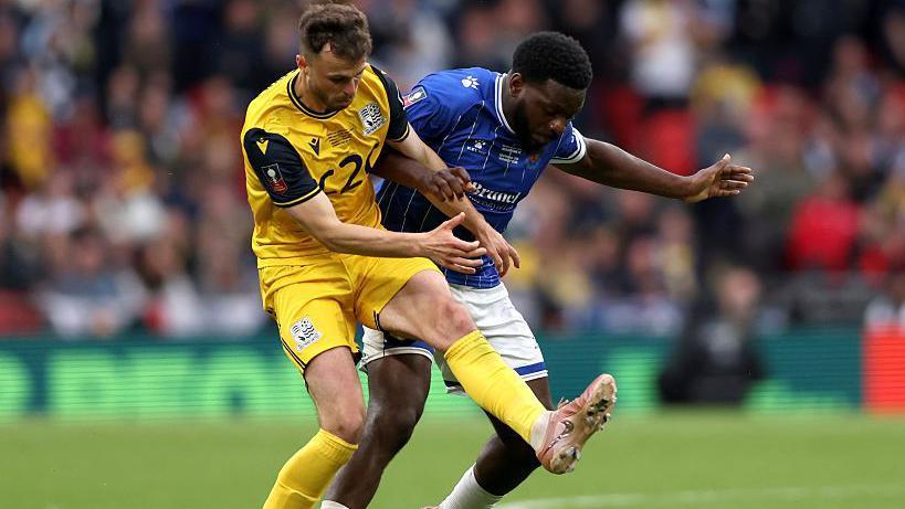Morton and Hopper leave Southend after FA Trophy win