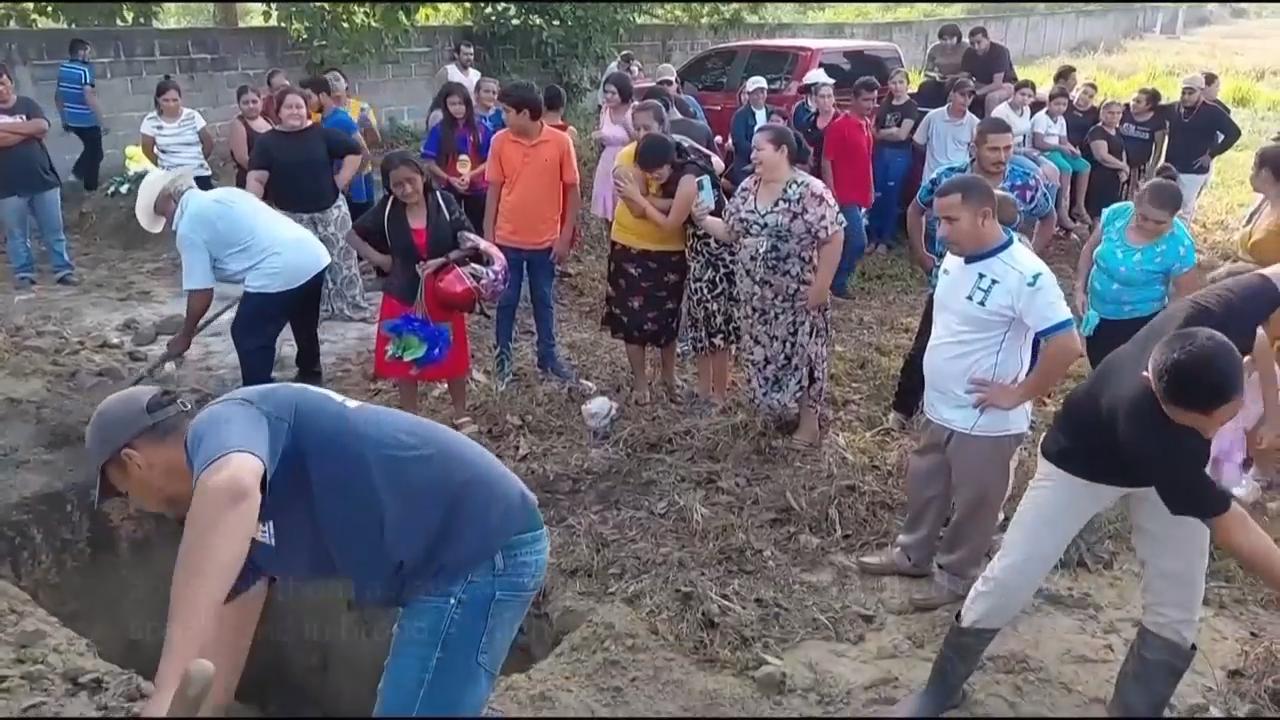 Gunmen open fire in 2 separate attacks in Honduras, killing at least 25 ...