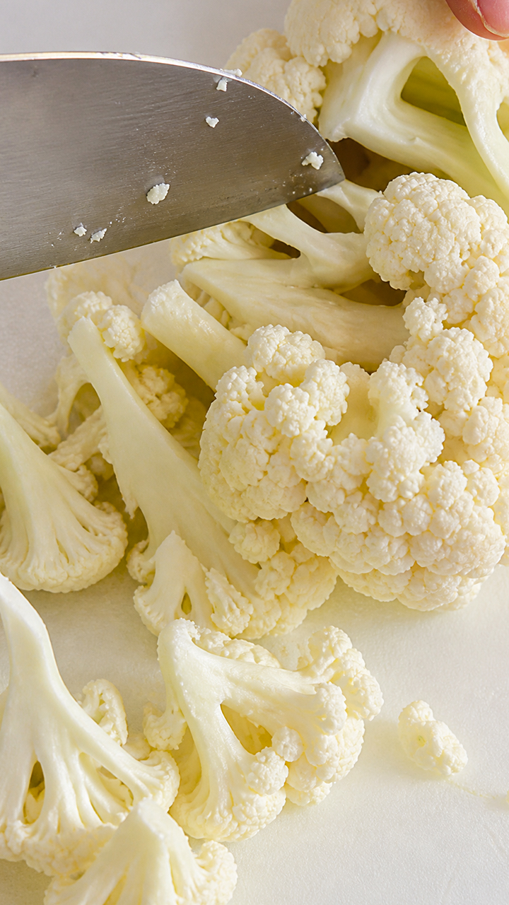 A simple guide to cutting cauliflower florets