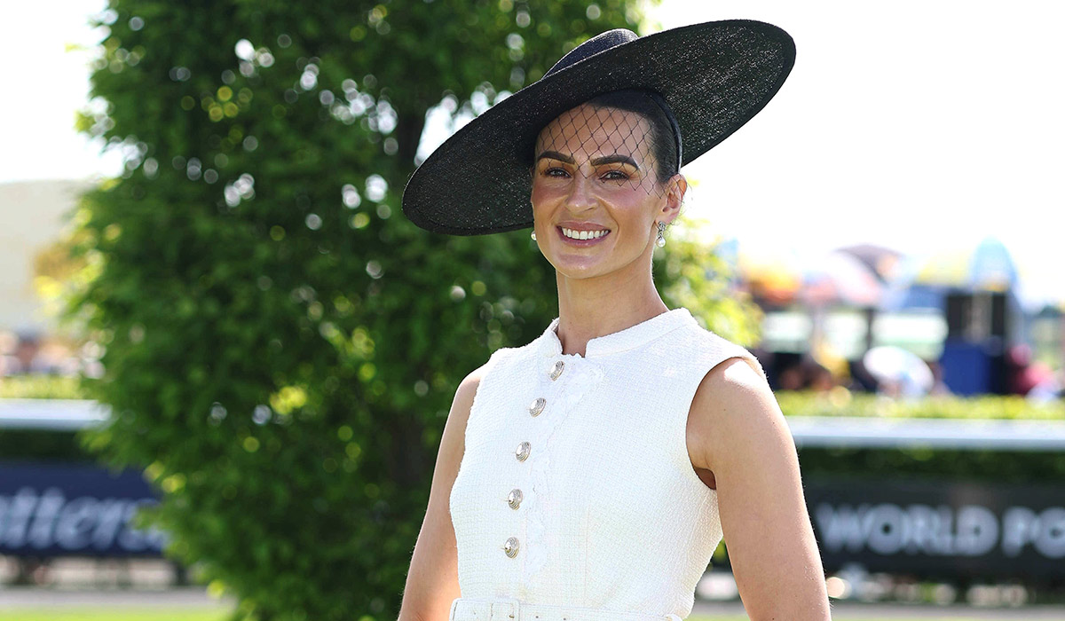Racegoer takes fashion notes from royalty to win style icon at the ...