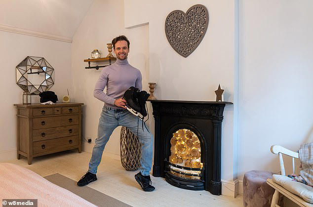 Inside Dancing On Ice's Mark Hanretty idyllic Peak District cottage as ...