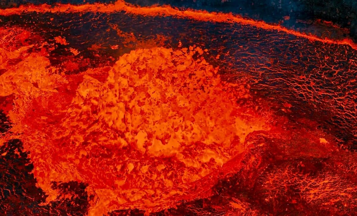 Scientists discovered a hidden magma surge that nearly erupted 32,000 ...