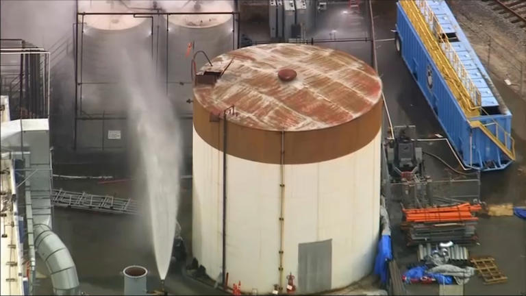 Internal temperature of troubled tank in Garden Grove increases to 90 ...