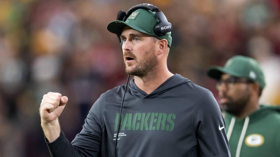 Eagles fans got to peek behind the curtain on Sean Mannion's interview ...