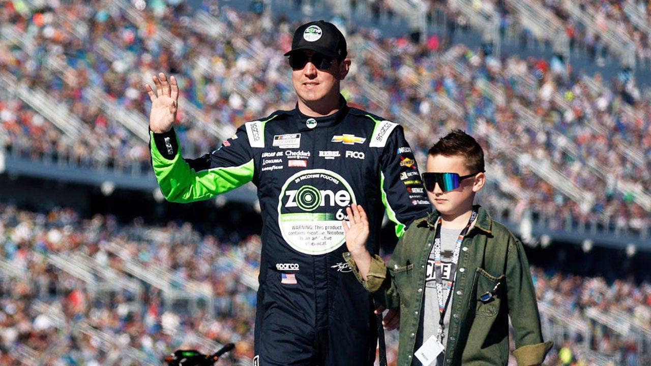 Defending Indy 500 champion Alex Palou honors Kyle Busch while chasing ...