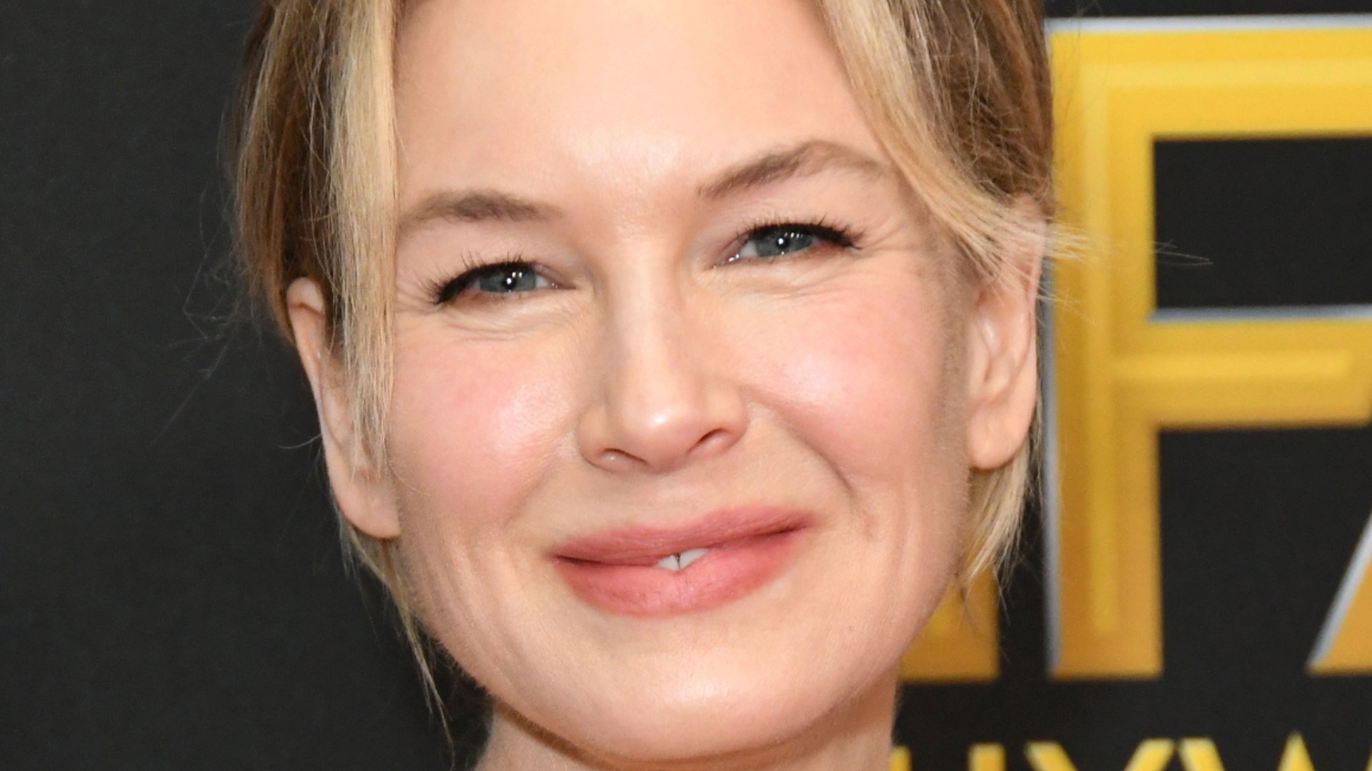 Renee Zellweger's transformation is so stunning