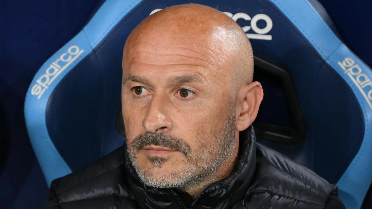 Passerella di Italiano sotto l'Andrea Costa: cori e applausi dei tifosi ...