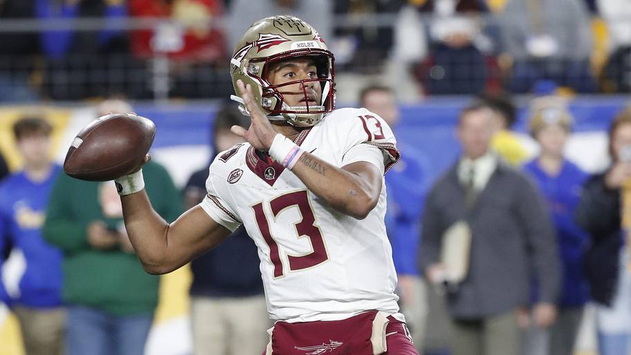 Former FSU QB Jordan Travis takes a ridiculous shot at Miami and Canes fans