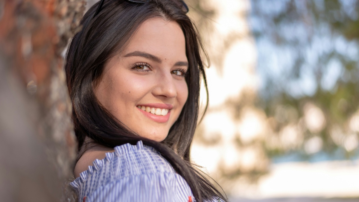 7 physical traits that make you more attractive according to scientists