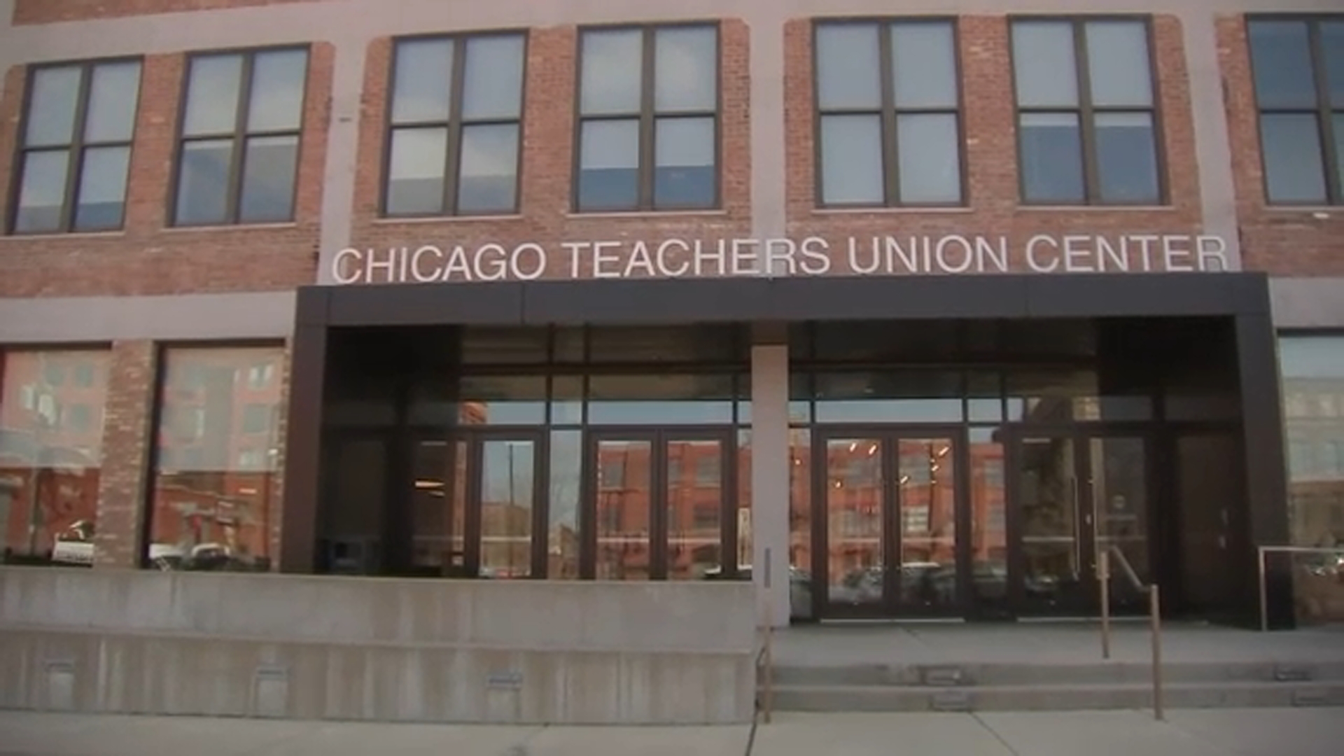 Chicago Teachers Union members vote down effort to raise union dues to ...