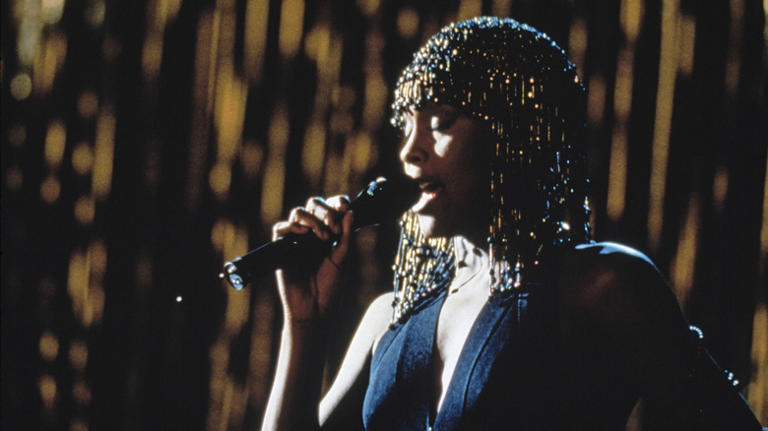 5 No. 1 hits that prove 1993 was the decade's best year for love songs