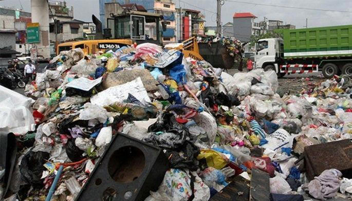 MMDA: 12,000 tons of garbage collected per year