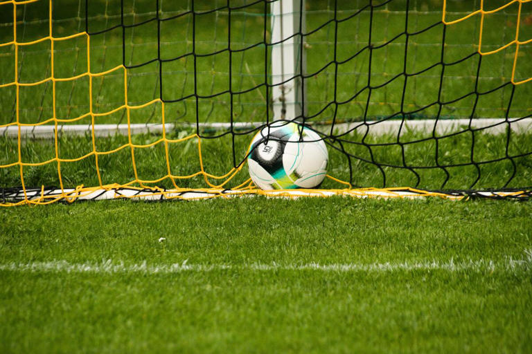 Baldramsdorf erkämpft 1:1 in Mölltal trotz Gelb-Rot