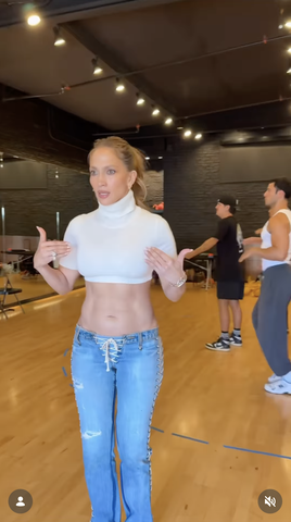 Jennifer Lopez revives a controversial '90s trend in super low-rise ...