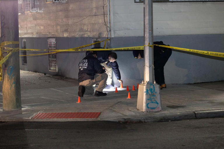 NYC pours millions into left-leaning 'violence interrupter' groups that ...