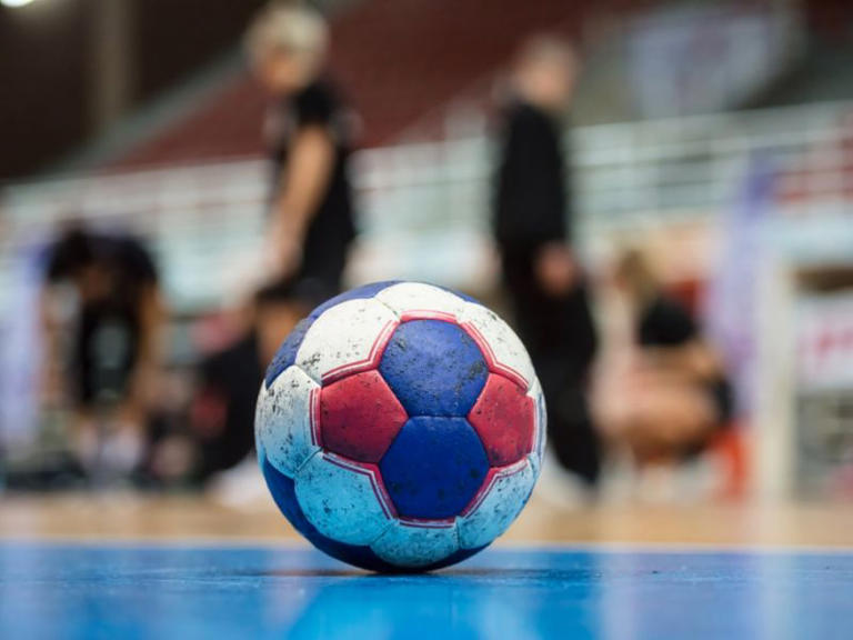 VfL Gummersbach - GWD Minden (Handball): Kay Smits und Teitur Örn ...