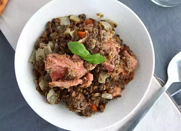Lentejas francesas con carne de cerdo