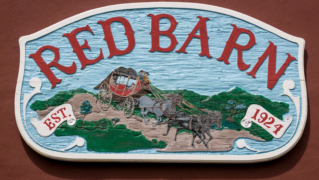 When barn-shaped diners ruled the road