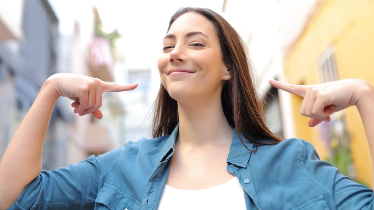 4 subtle warning signs of narcissism in women that often go unnoticed