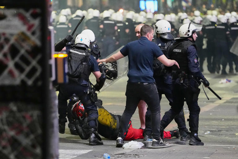 Protesters clash with police after an anti-government rally in Serbia's ...