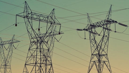 Portage power outage in Michigan: Kalamazoo County Dispatch issues ...