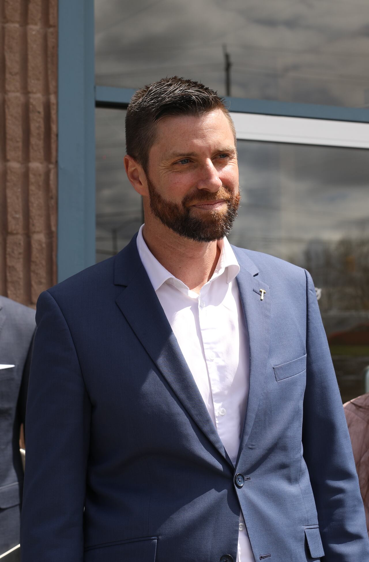 Mayoral candidate Alex Lawson says he delivered toilets to convoy ...