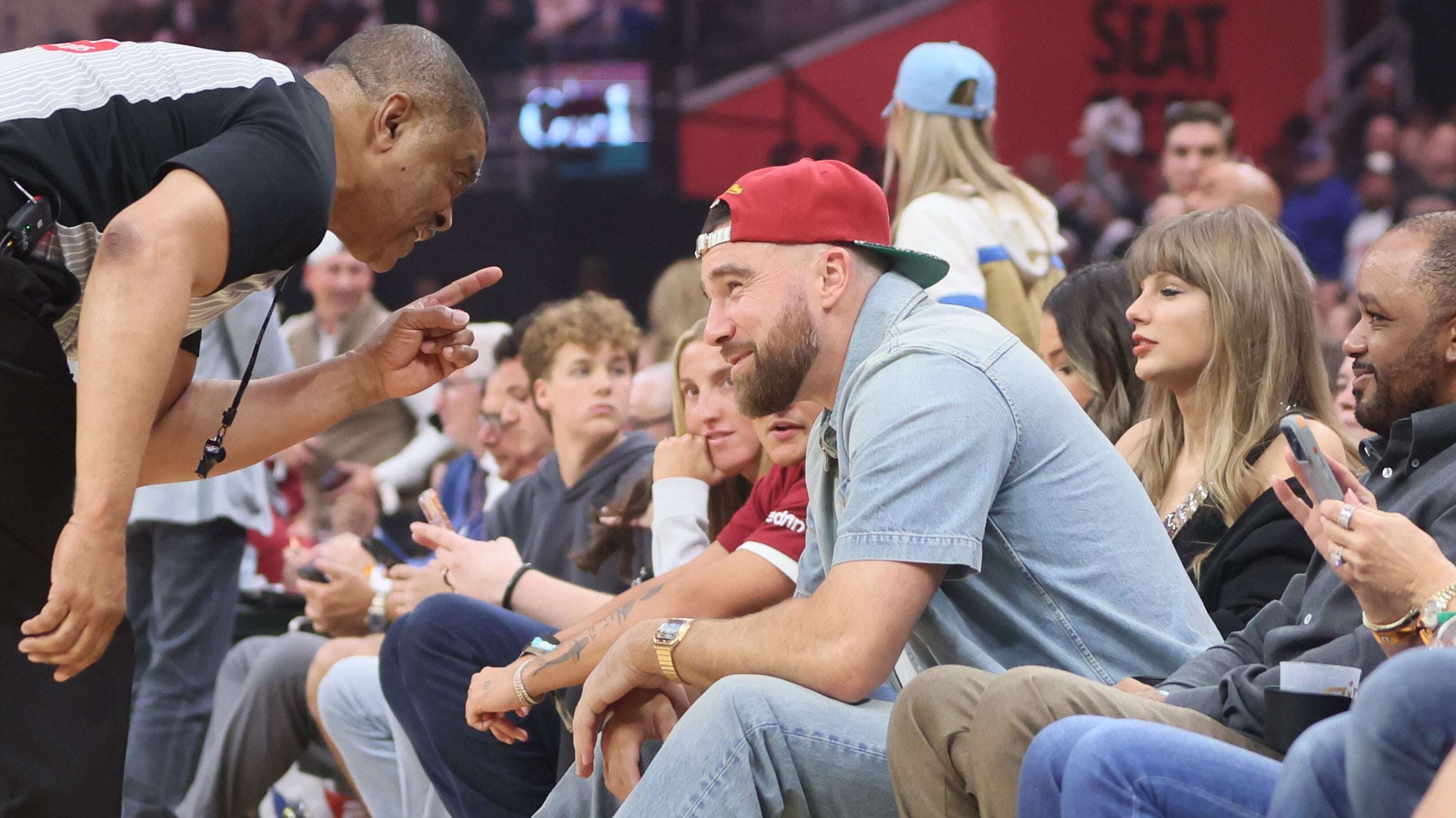 Taylor Swift, Travis Kelce and others spotted at Cavs vs. Knicks Game 3 ...